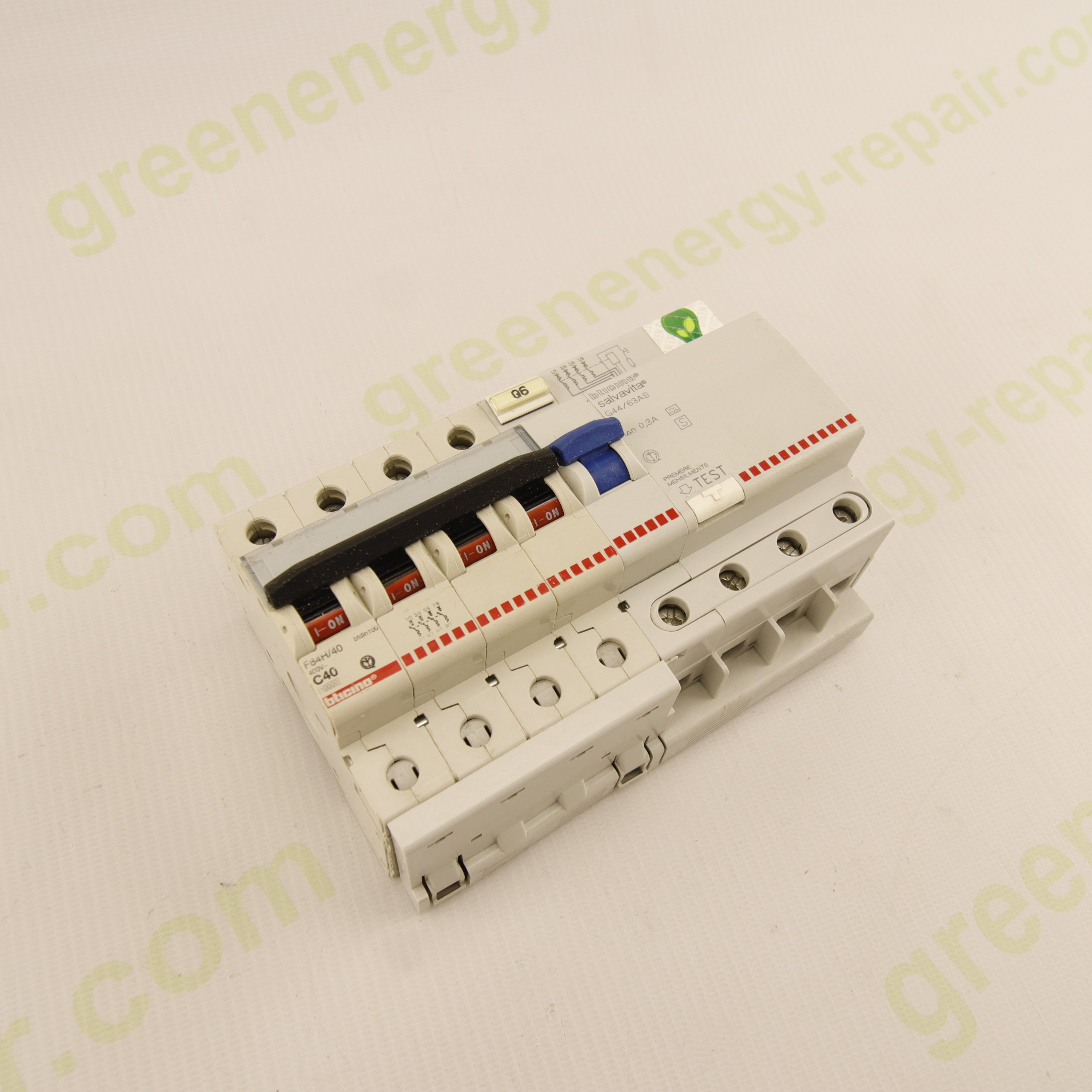 BTicino F84/4/40 + BTicino G44/63AS – 4-Pole RCBO Assembly 40A Curve C ...